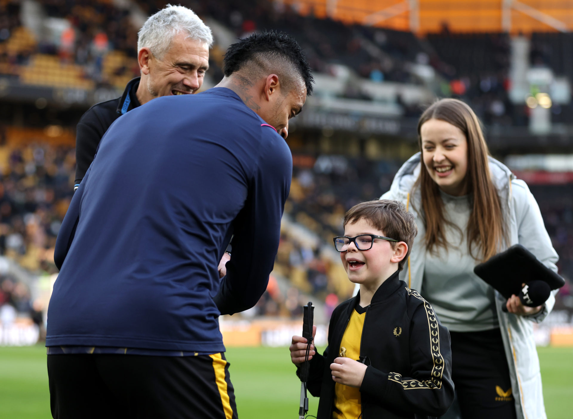 Mario Lemina hails 'incredible' Wolves fan Frazer as youngster emerges ...
