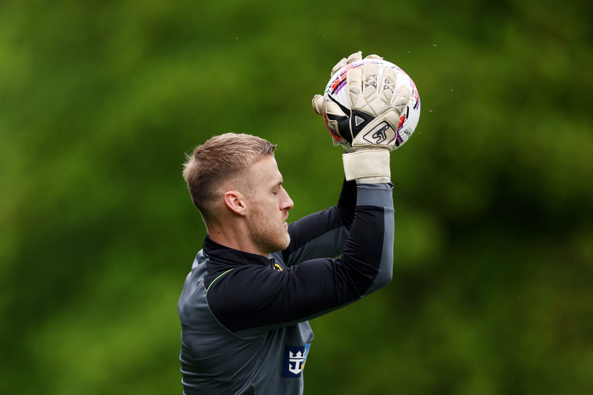 Ruben Neves lauds Dan Bentley after his Premier League and Wolves debut