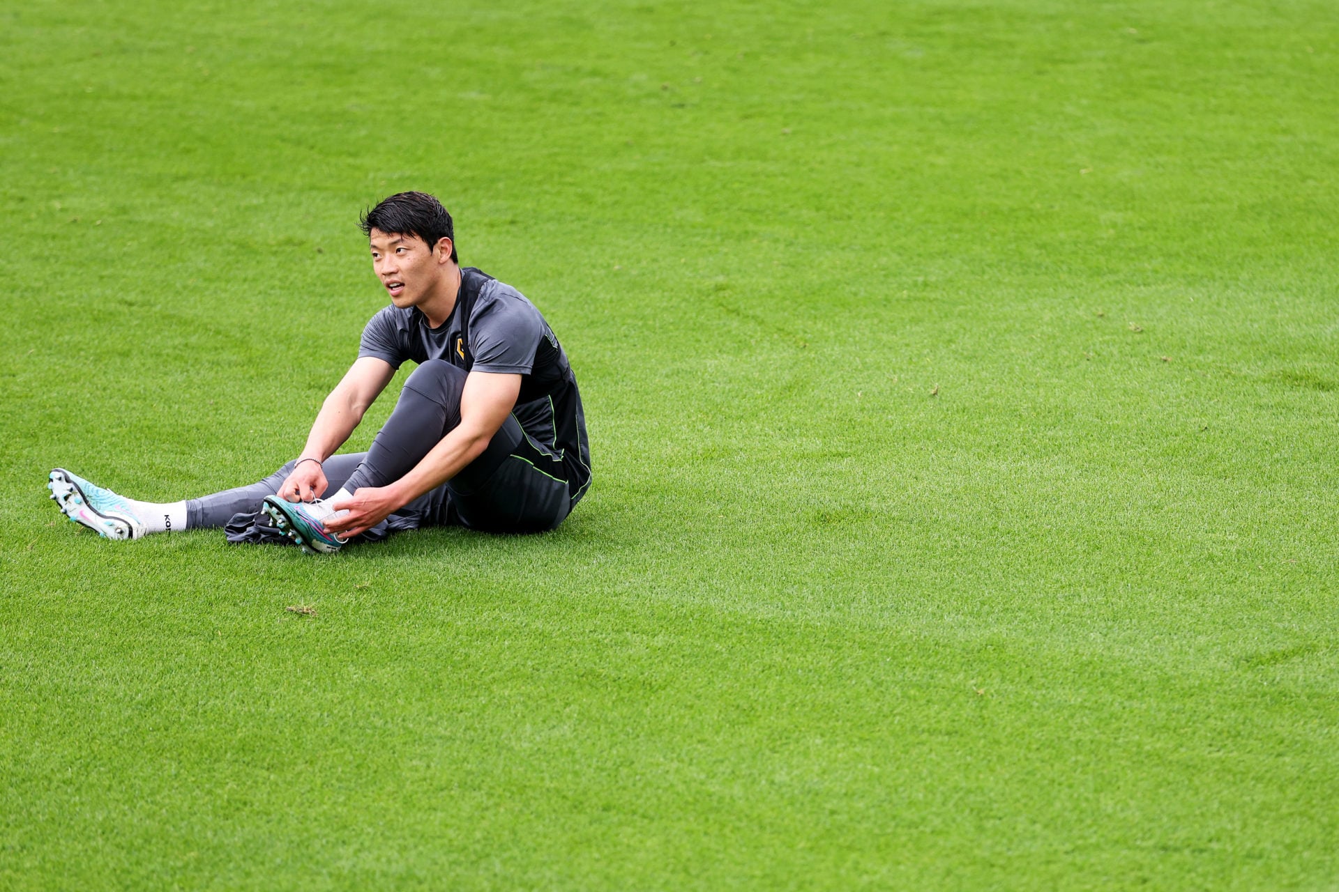 Hwang sets sights on next season with Wolves despite recent exit talk