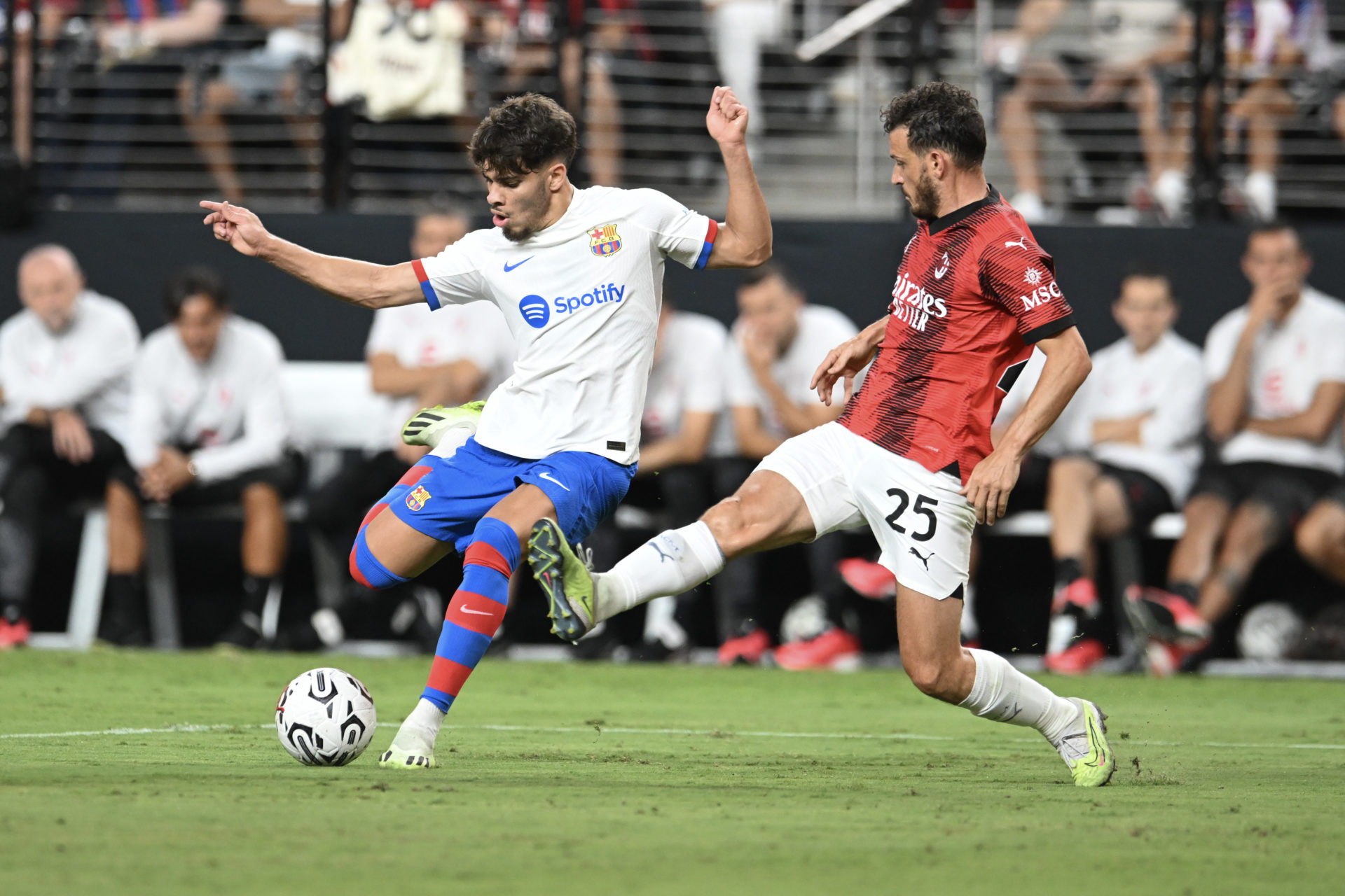 Wolves linked with stunning deadline day move for 'excellent' Barcelona ...