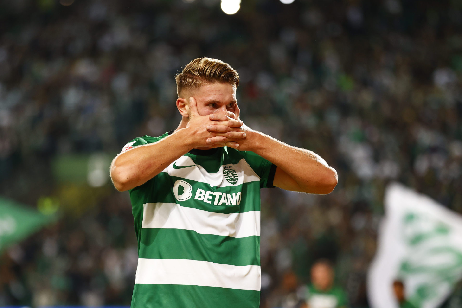 'Very complete player': Dejan Kulusevski is a huge fan of £21m star ...