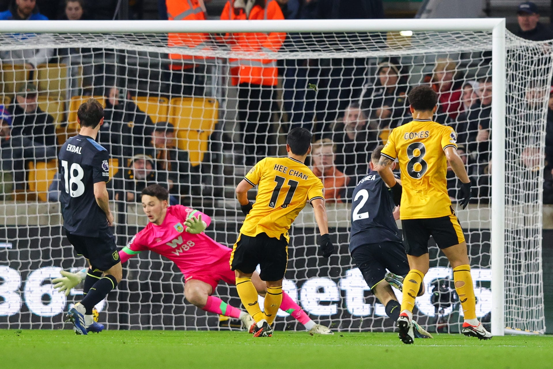 Michael Owen wowed by £30k-a-week Wolves star during Burnley win