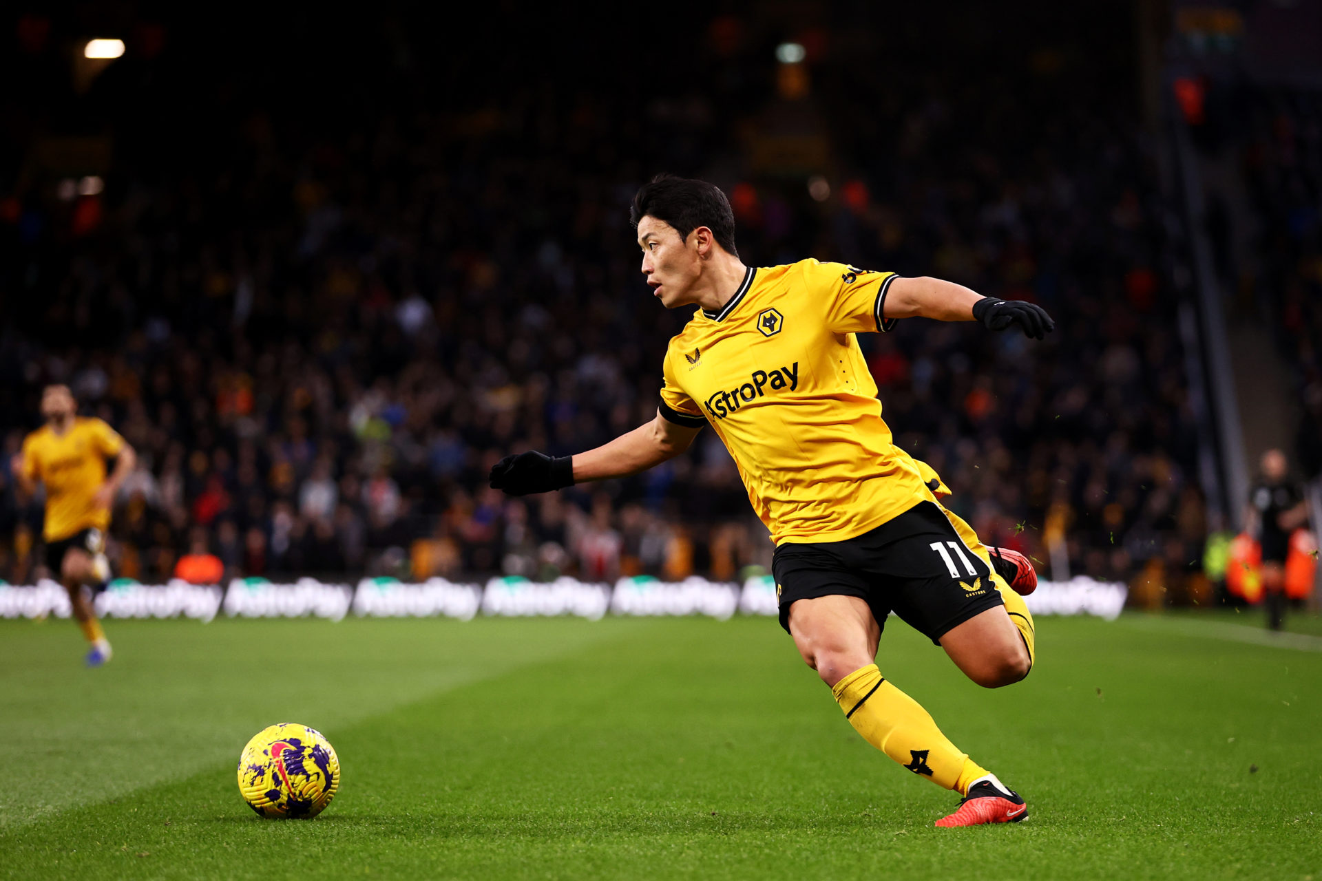 £50k-a-week Wolves star must now step up in the absence of Hwang Hee-Chan