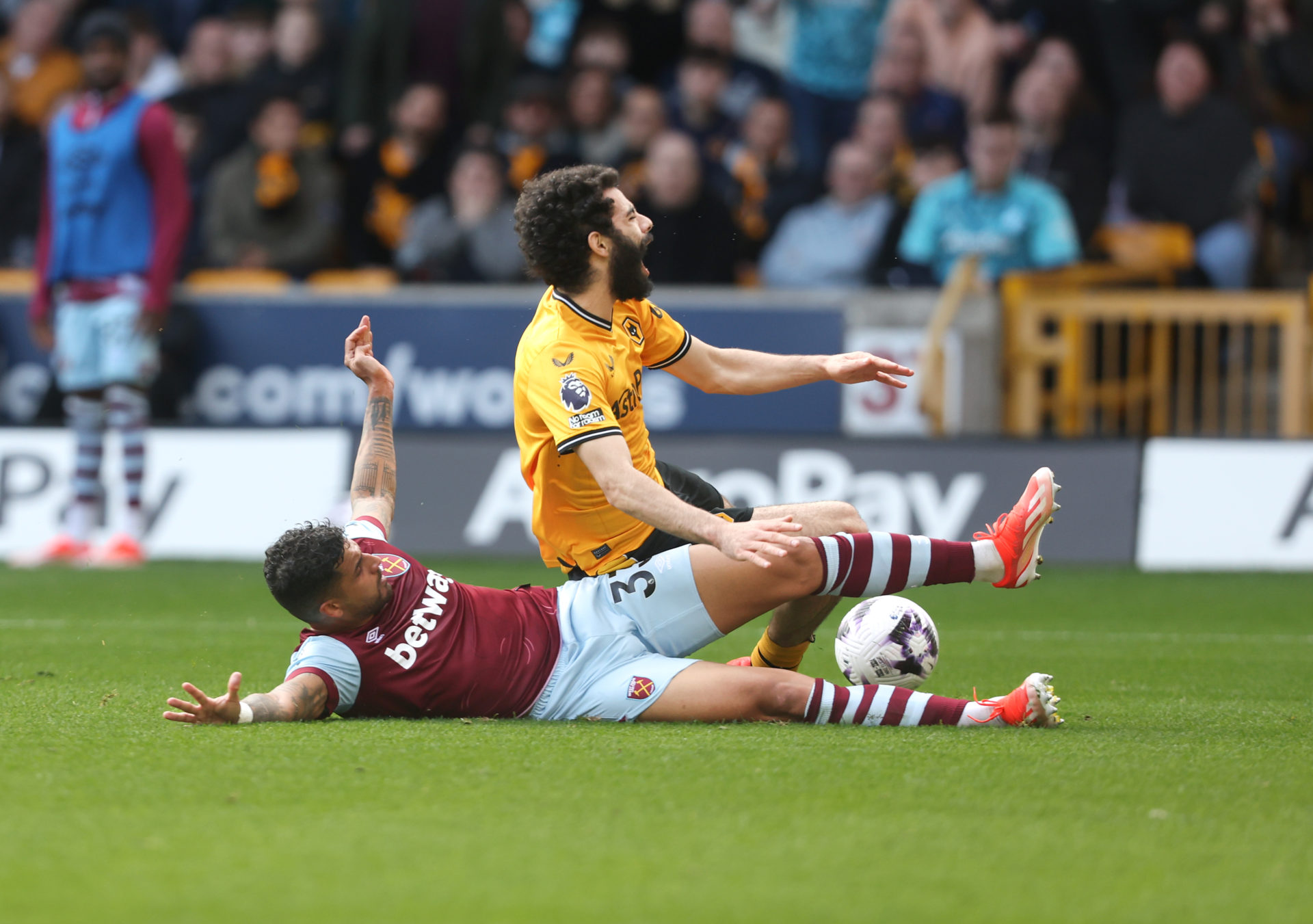 Claire Hakeman says one player was totally 'unplayable' for Wolves in ...