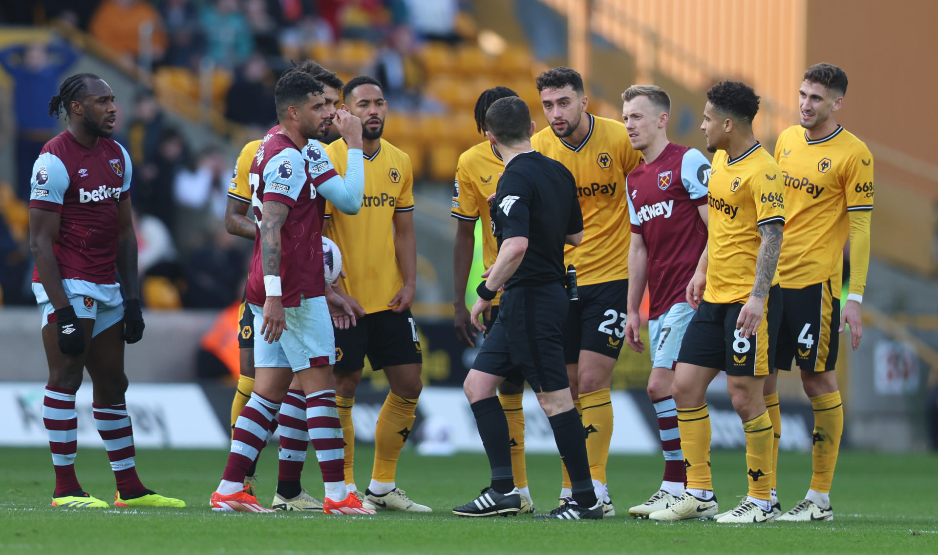 Neil Cutler blasts ‘arrogance’ of referee as Gary O’Neil provides ...