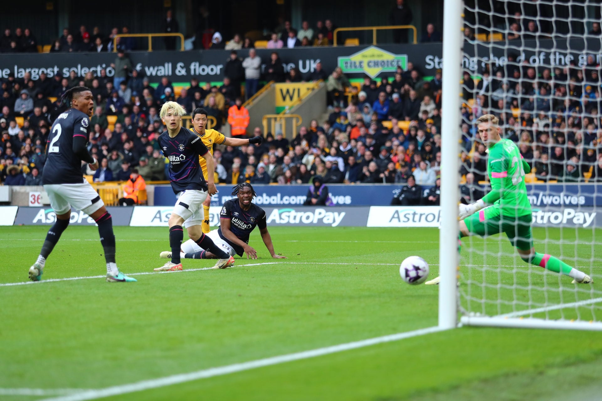 Lee Naylor hails £70k-a-week Wolves star who played 'brilliantly ...