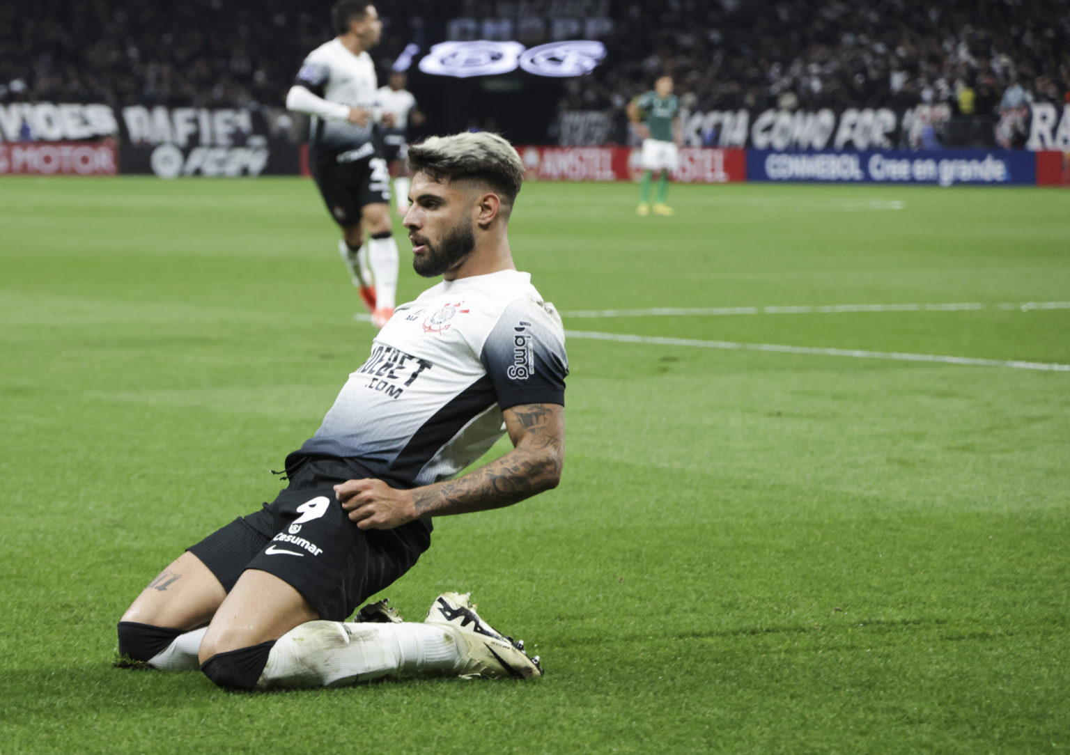 Wolves eyeing a move for Brazilian striker as well as Tolu Arokodare