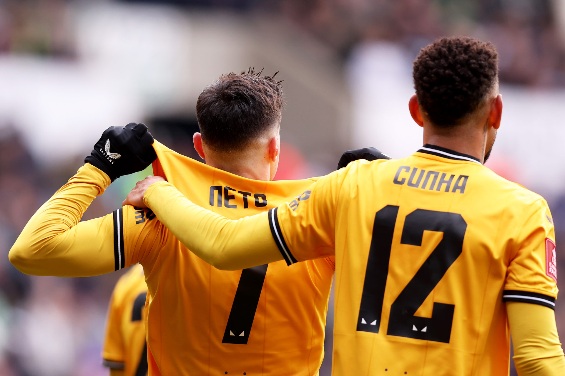 Matheus Cunha sends message to Pedro Neto after Wolves exit, and he responds with two words