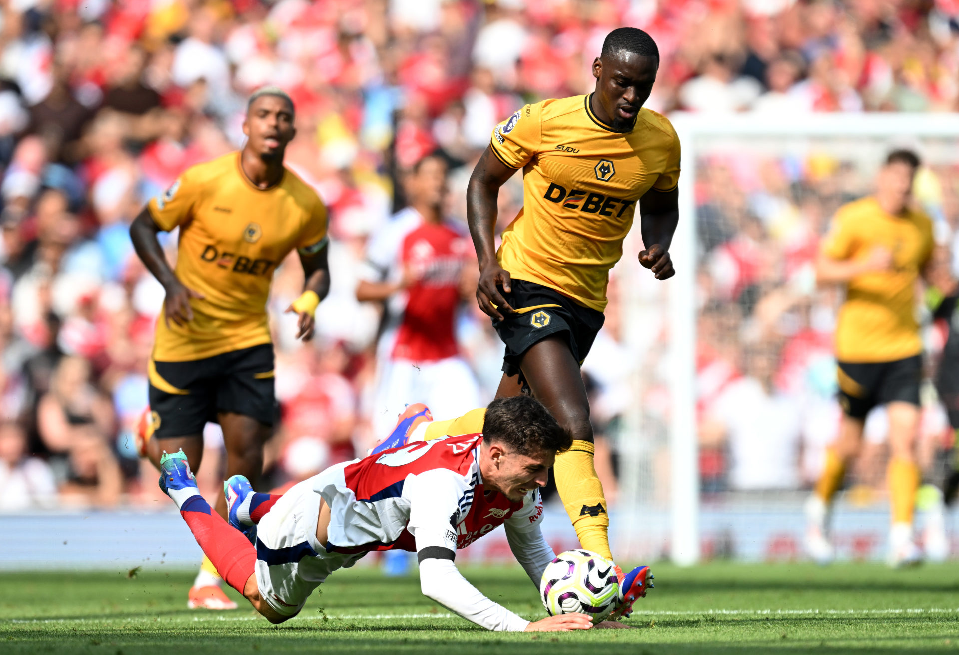 Wolves fans are all saying the same thing about Toti Gomes after 2-0 defeat vs Arsenal