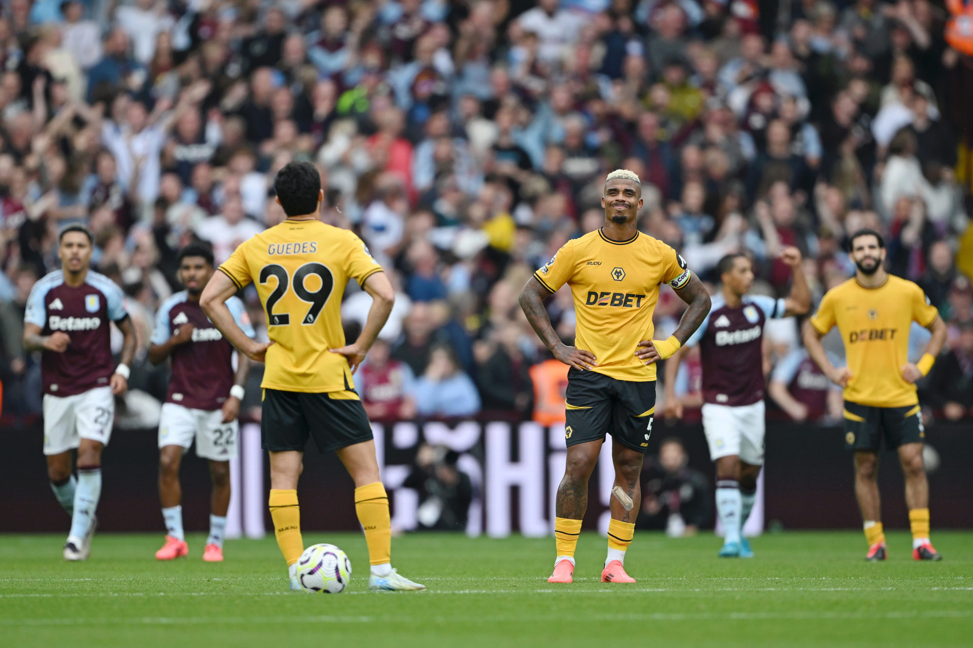 Wolves duo told to do 'a hell of a lot better' after 'incredibly poor ...