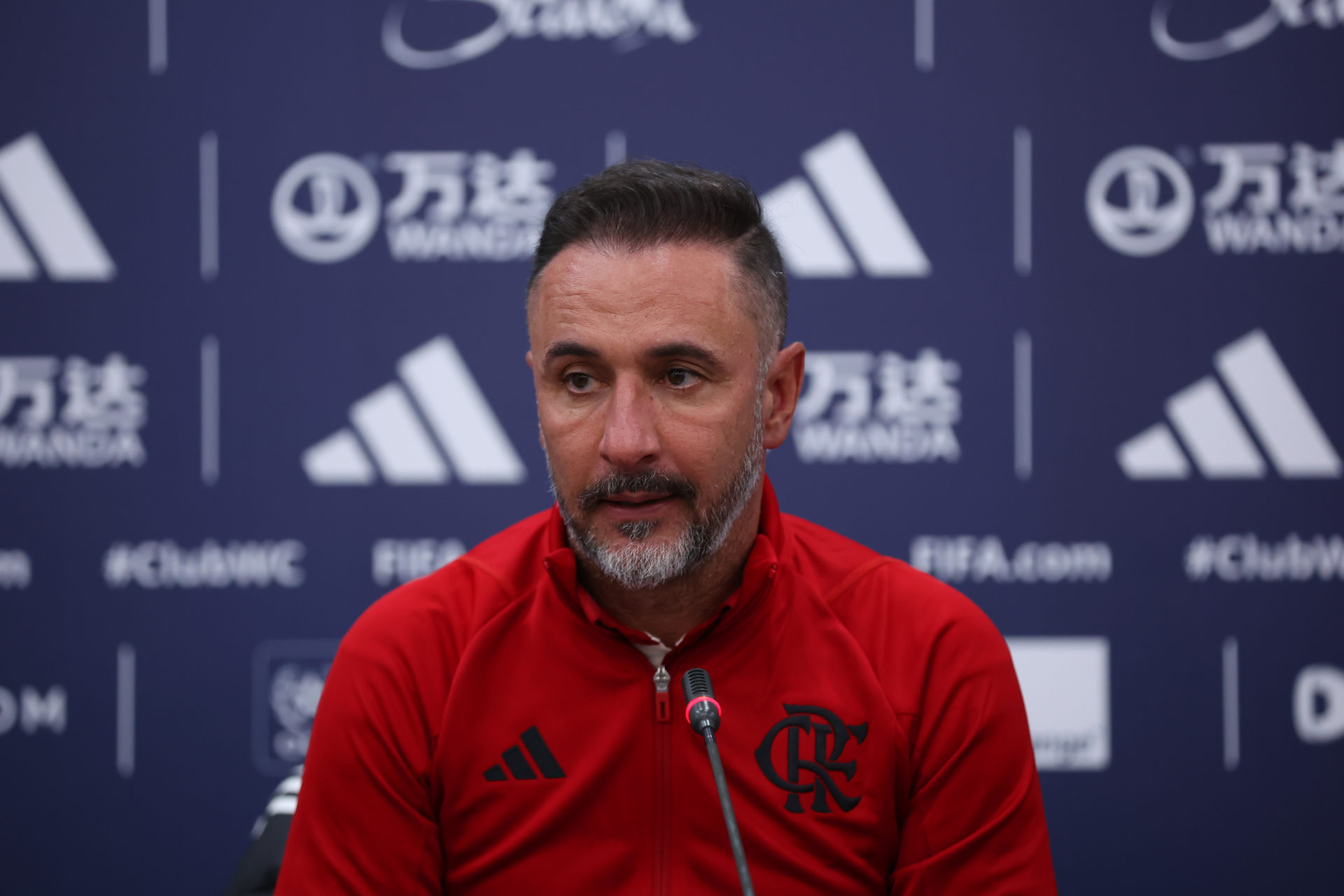 Wolves now in talks with Daniel Podence's current manager to succeed ...