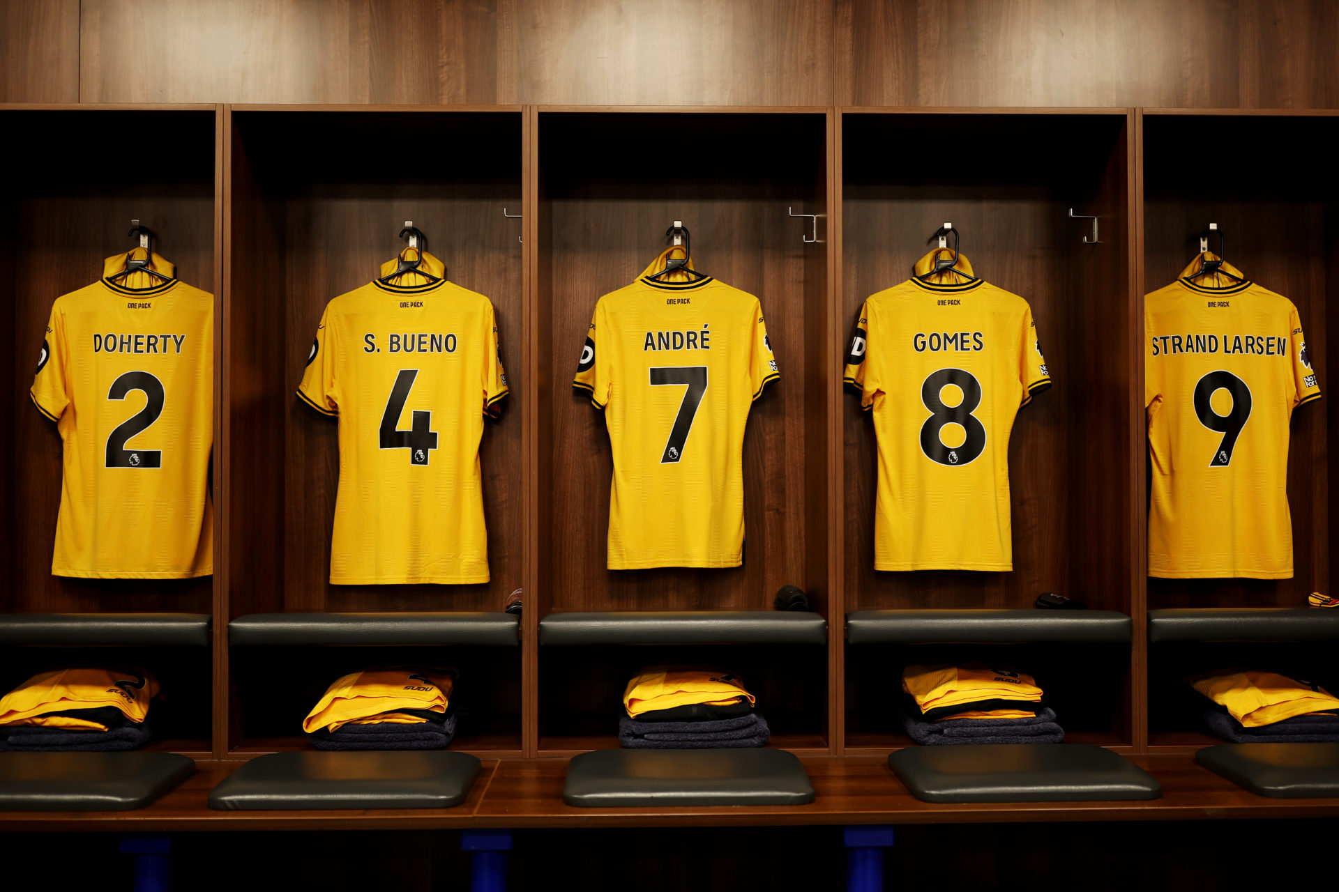 Andy Thompson says 'exceptional' Wolves player was even better than ...