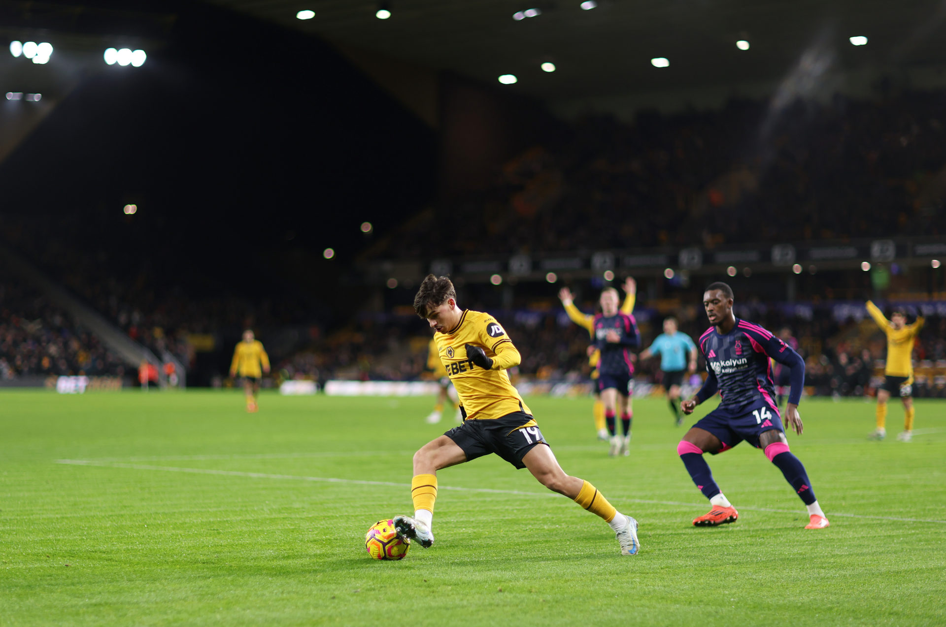 Rodrigo Gomes aims subtle dig at multiple Wolves stars after Nottingham ...