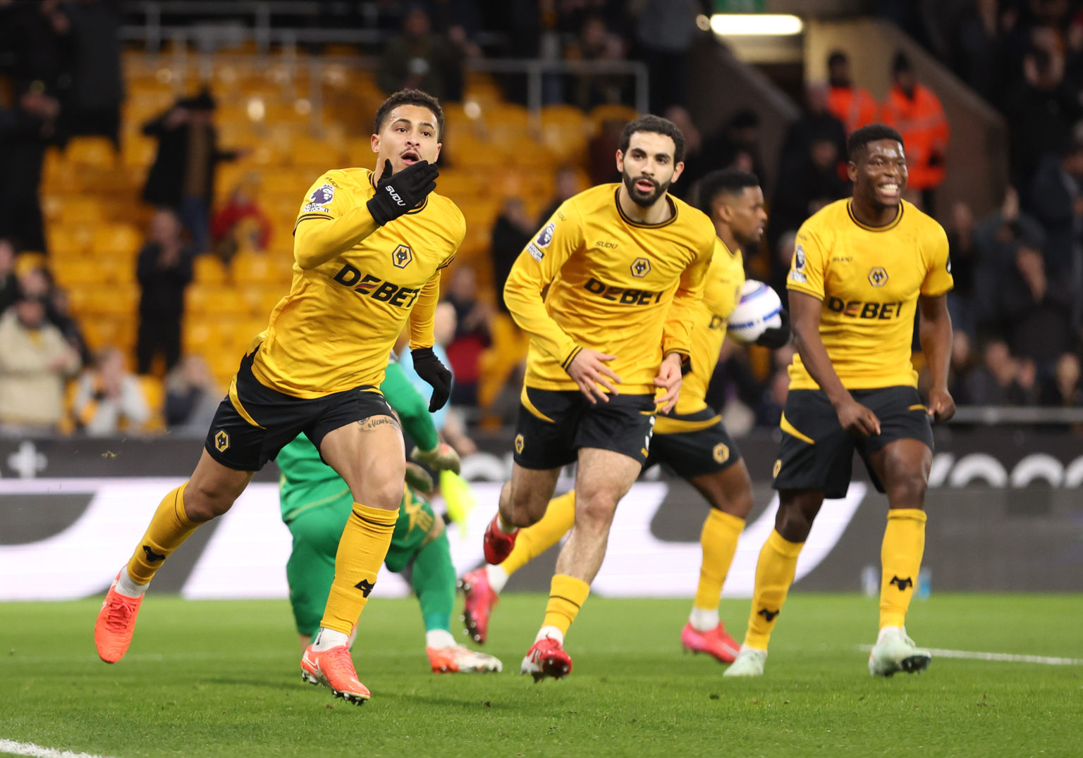Wolves player ratings vs Fulham: Jose Sa with 3/10 but one shining ...