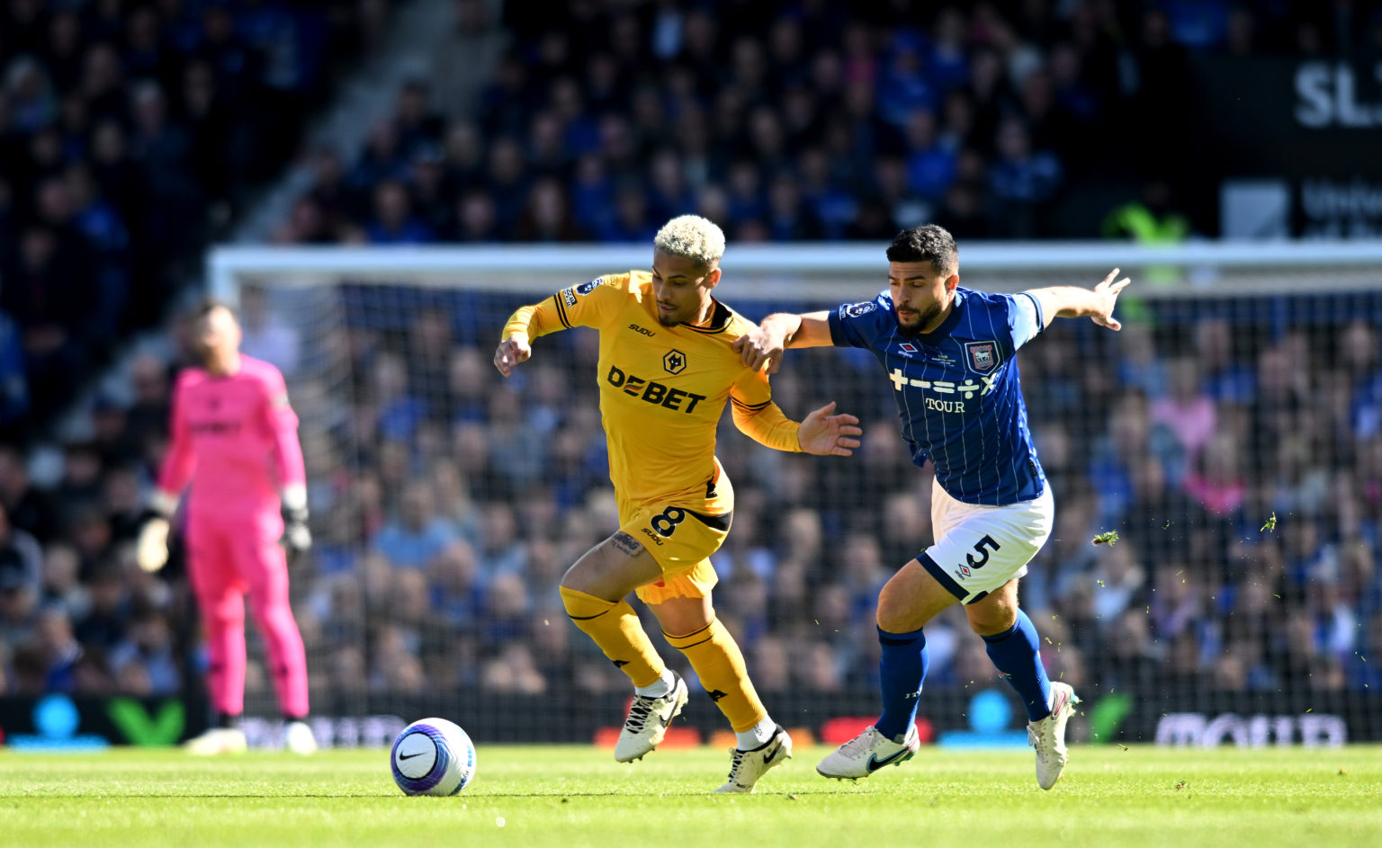 Dave Edwards suggests an heir to Ruben Neves is now emerging at Wolves