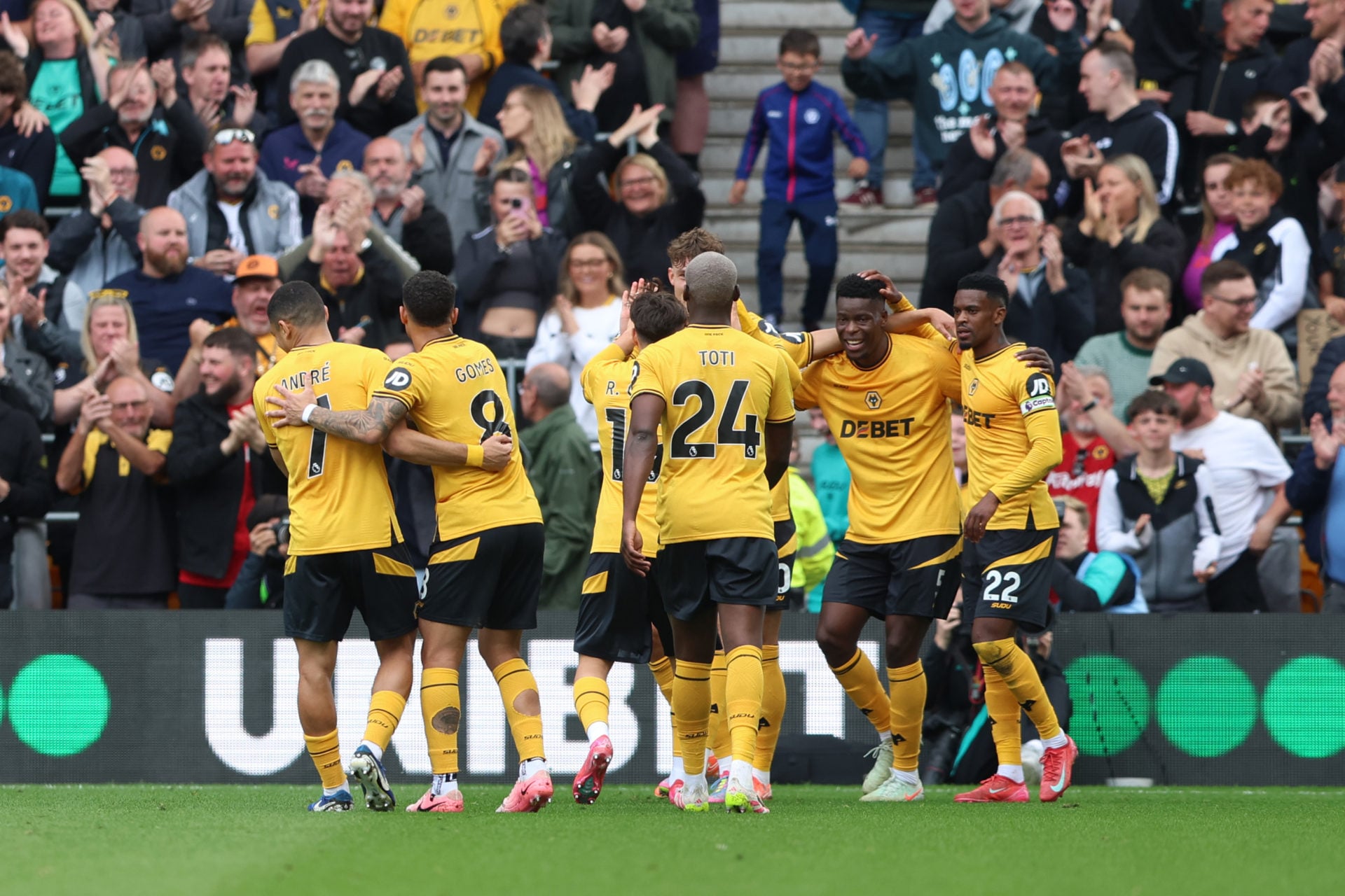 A truly dismal Wolves statistic has emerged after 1-1 draw Brentford ...