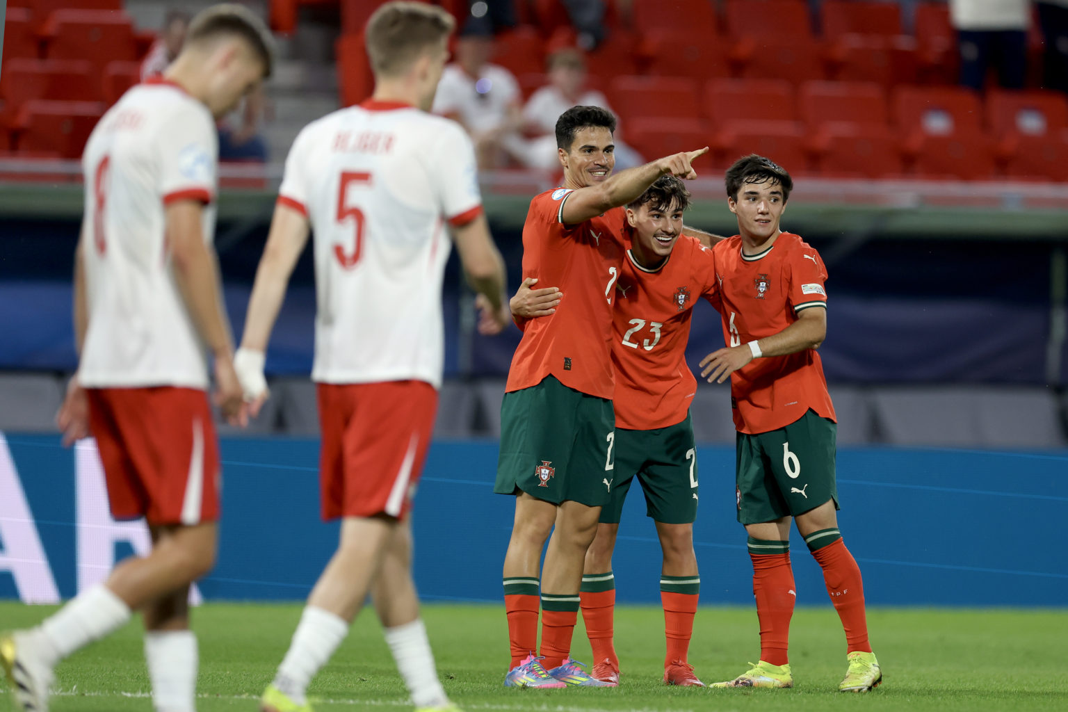 Rodrigo Gomes lauded by international manager after Wolves star’s ...