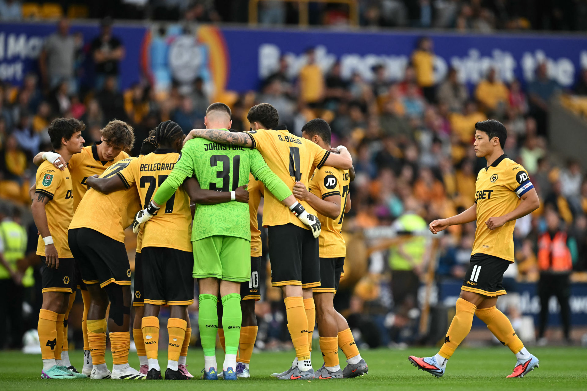 Wolves fans heard chanting twice for one man in the first-half vs West ...