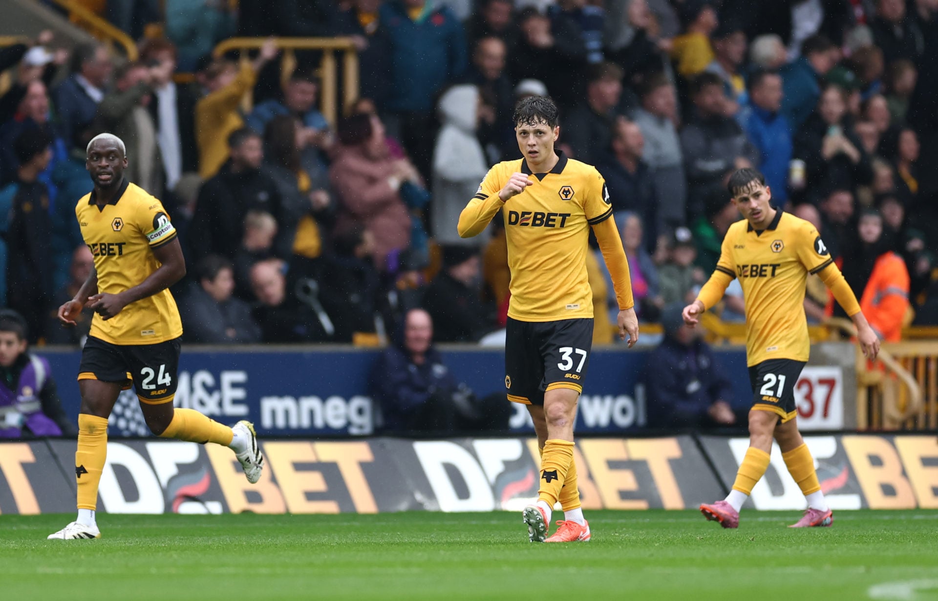 Lee Naylor disgusted by what he saw just before second-half started in ...