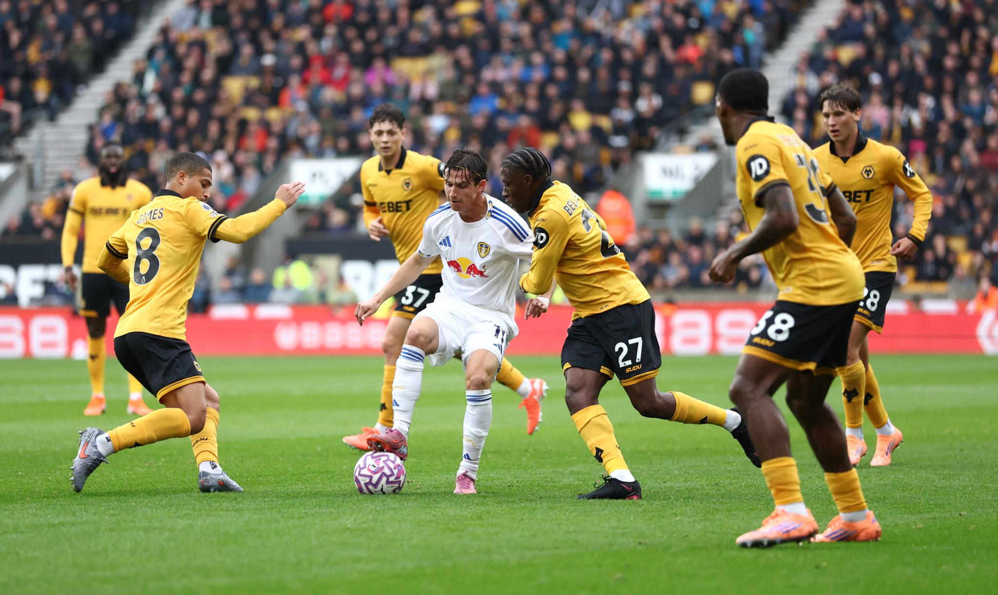 £13m player should be nowhere near Wolves' starting XI right now, as ...