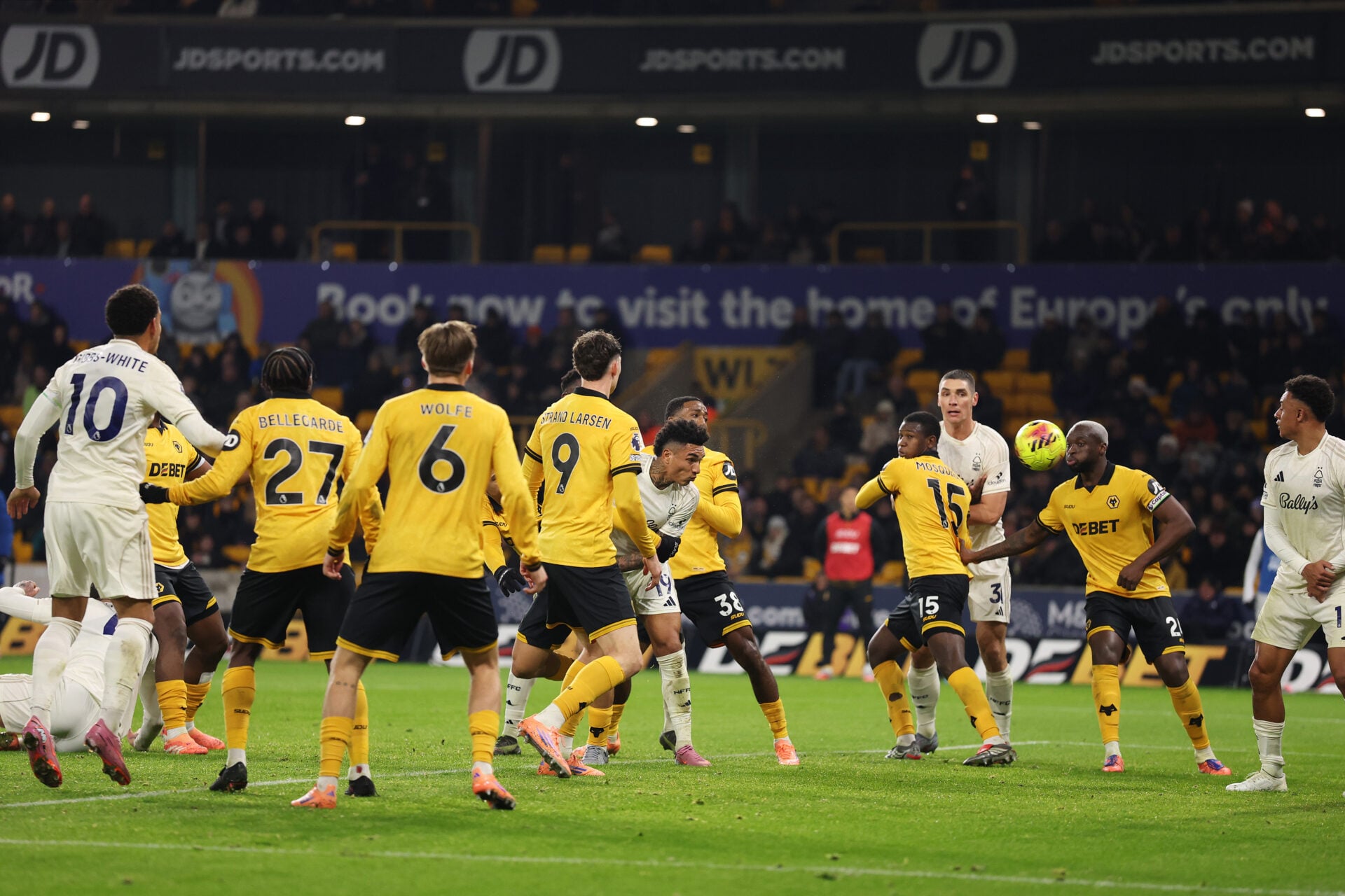Wolves player ratings vs Nottingham Forest, Strand Larsen one of three ...
